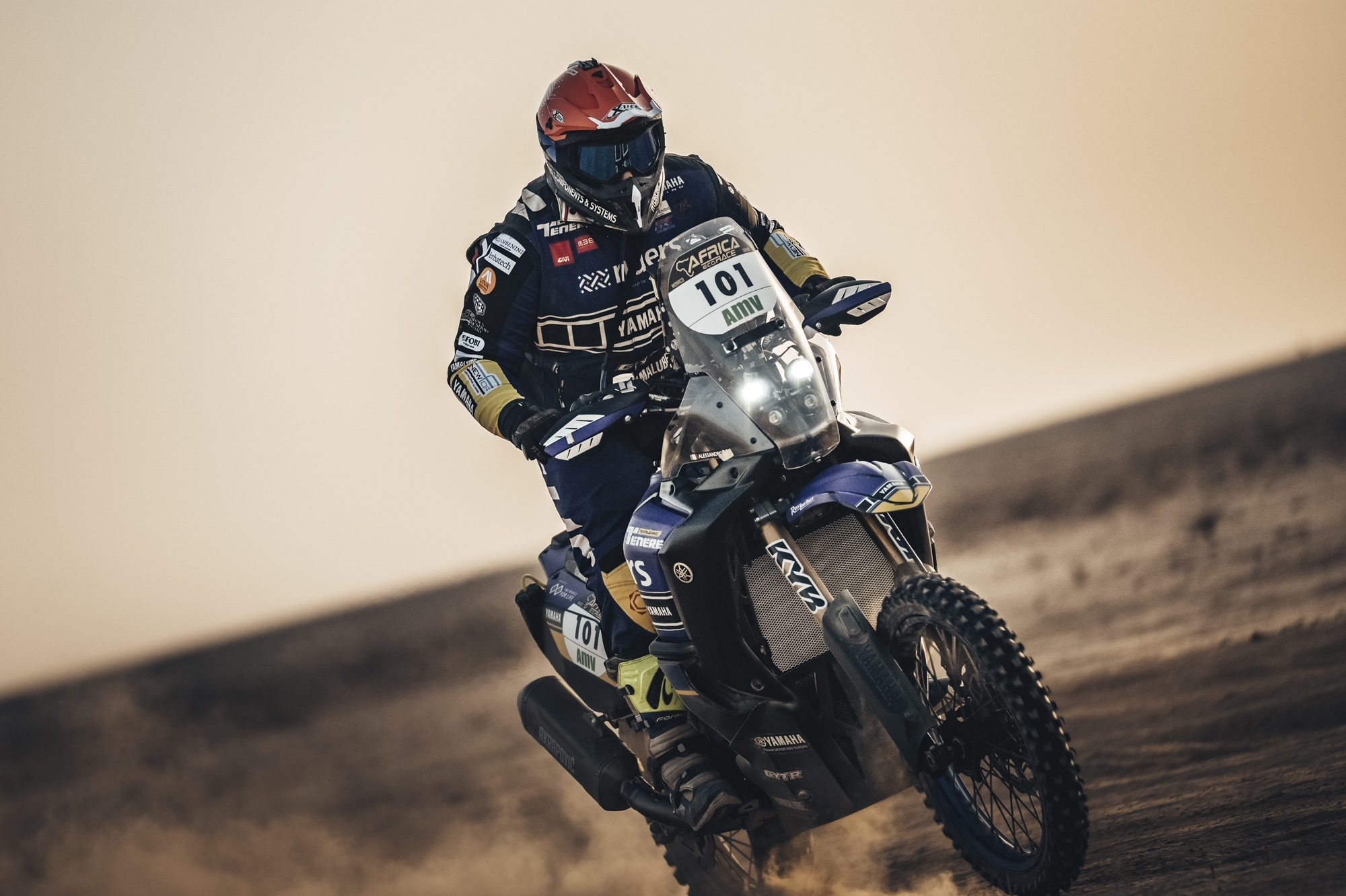 Ténéré World Raid Team Power Through Stage 5 in Africa Eco Race ...