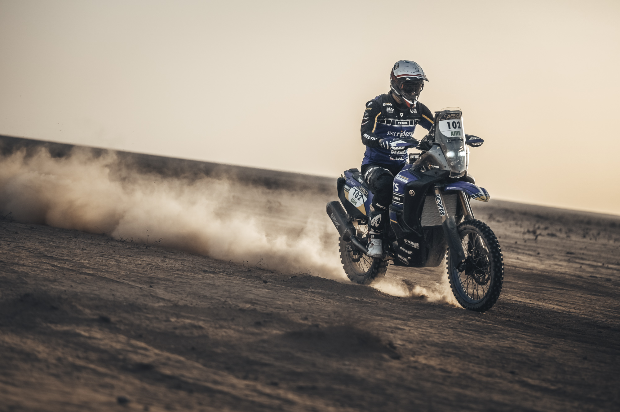 Ténéré World Raid Team Power Through Stage 5 in Africa Eco Race ...