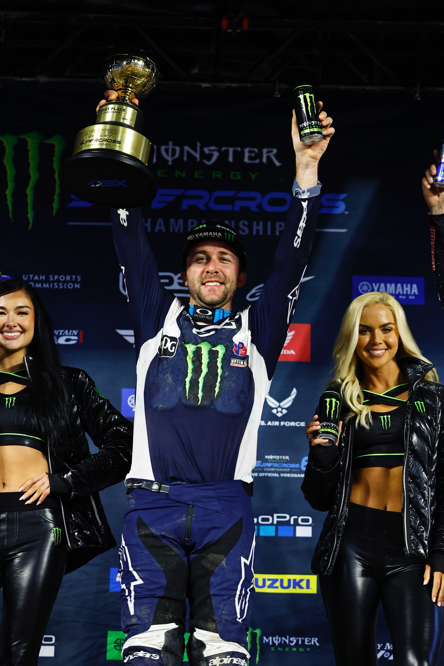 Tomac Fires First Shot with Epic Anaheim 1 Victory | Yamaha Racing