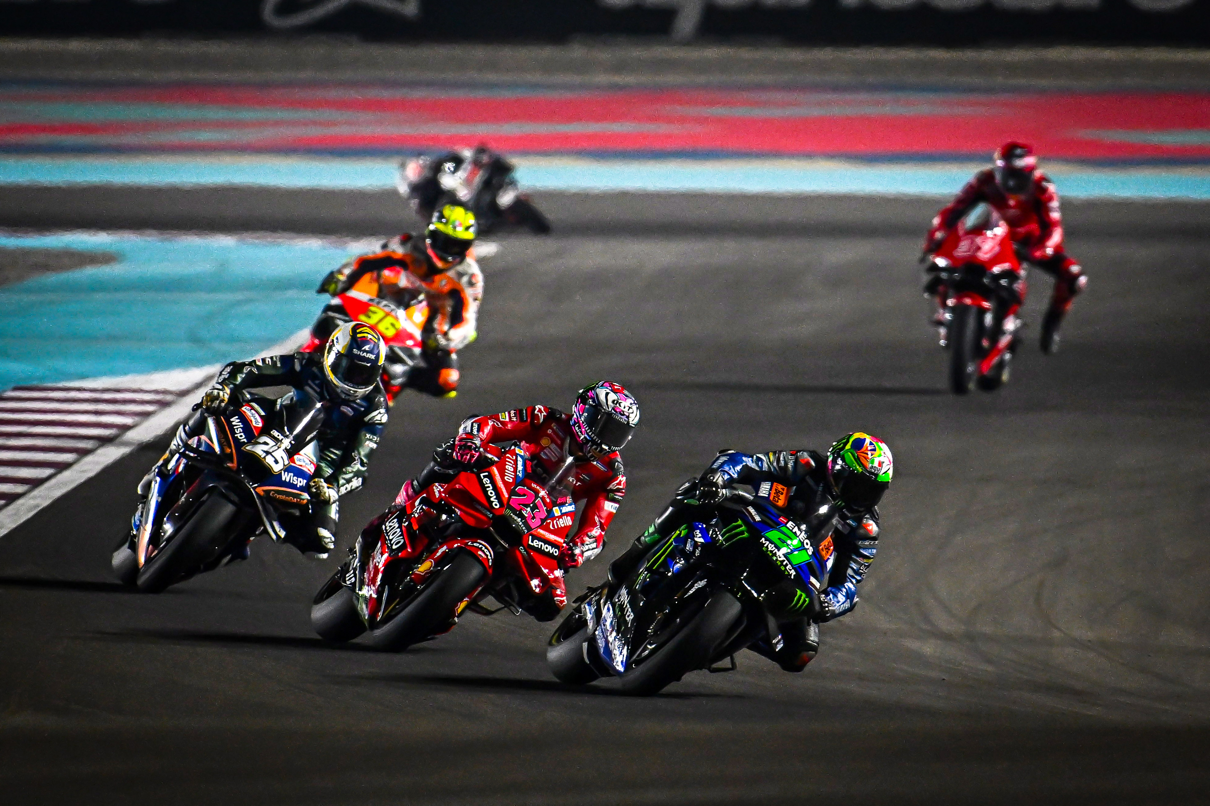 Quartararo Muscles His Way to Seventh Place in Qatar Race | Yamaha Racing