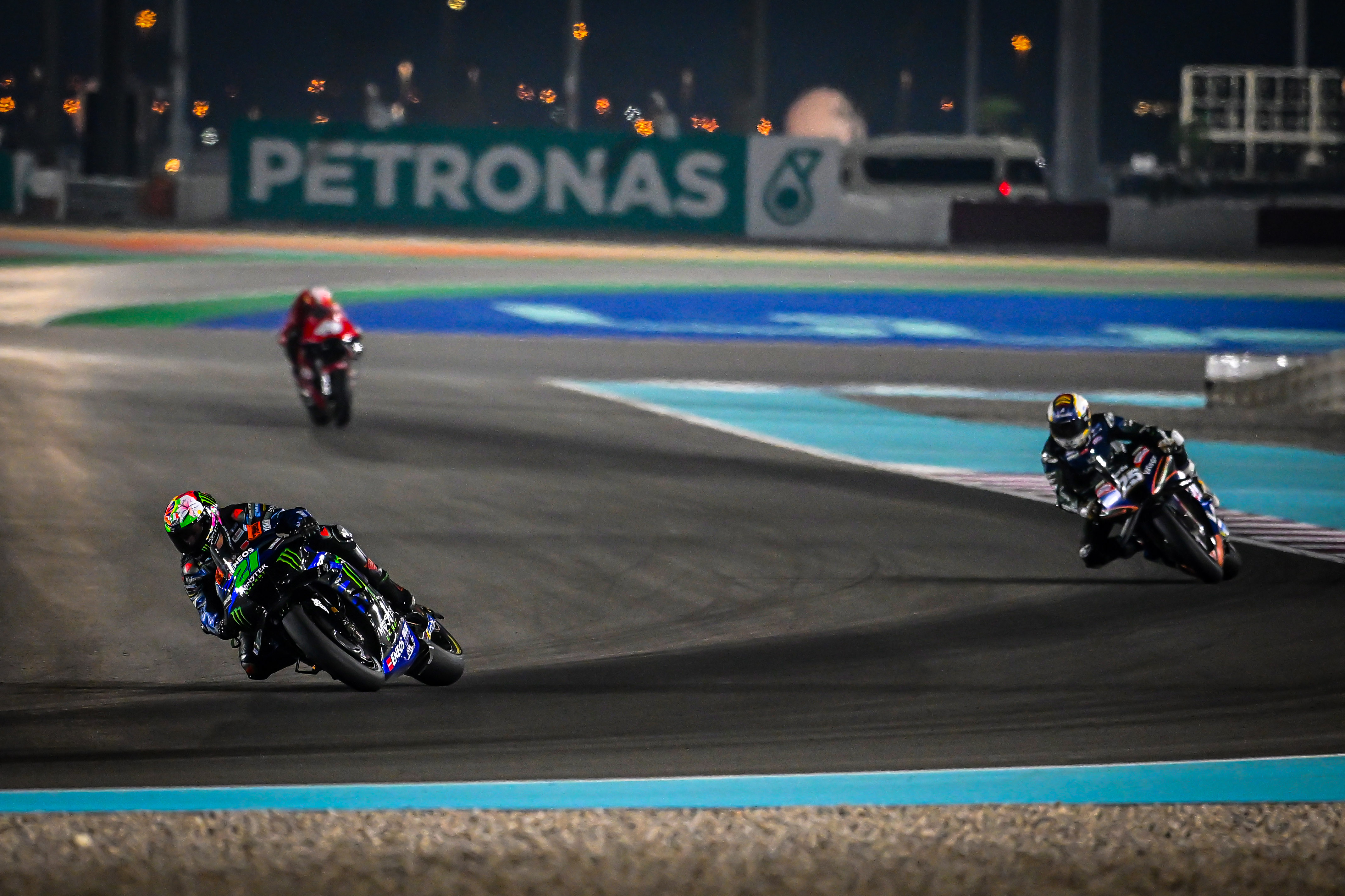 Quartararo Muscles His Way to Seventh Place in Qatar Race | Yamaha Racing