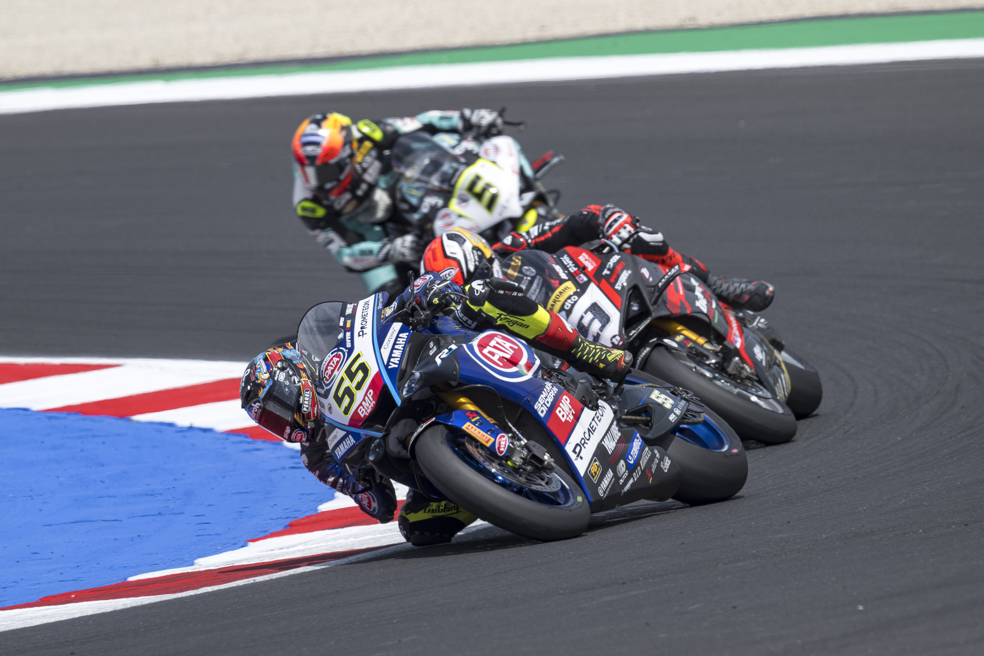 All-Silver Sunday for Pata Yamaha Prometeon WorldSBK as Razgatlıoğlu ...