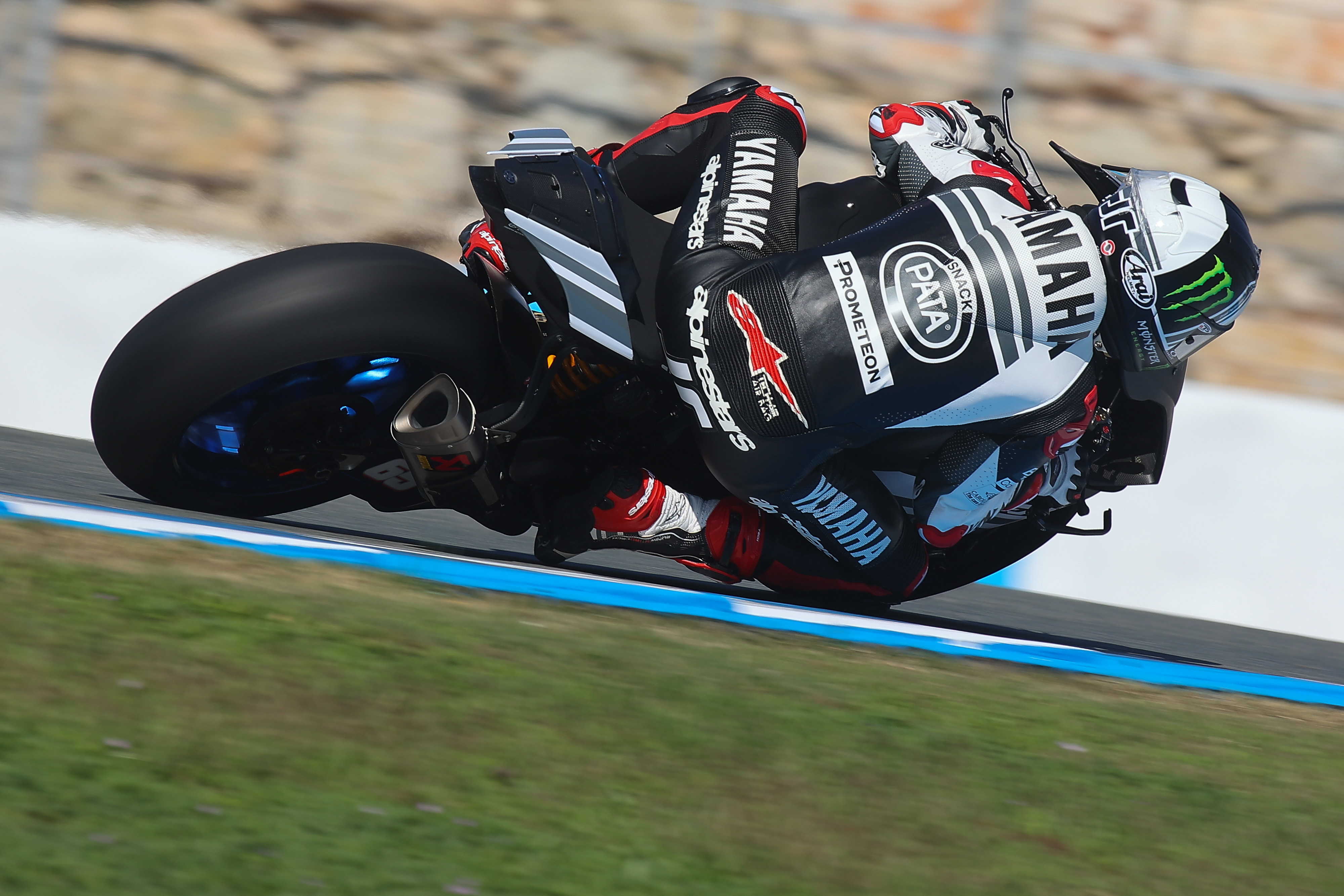 Jonathan Rea Enjoys First R1 Test with Pata Yamaha Prometeon WorldSBK ...