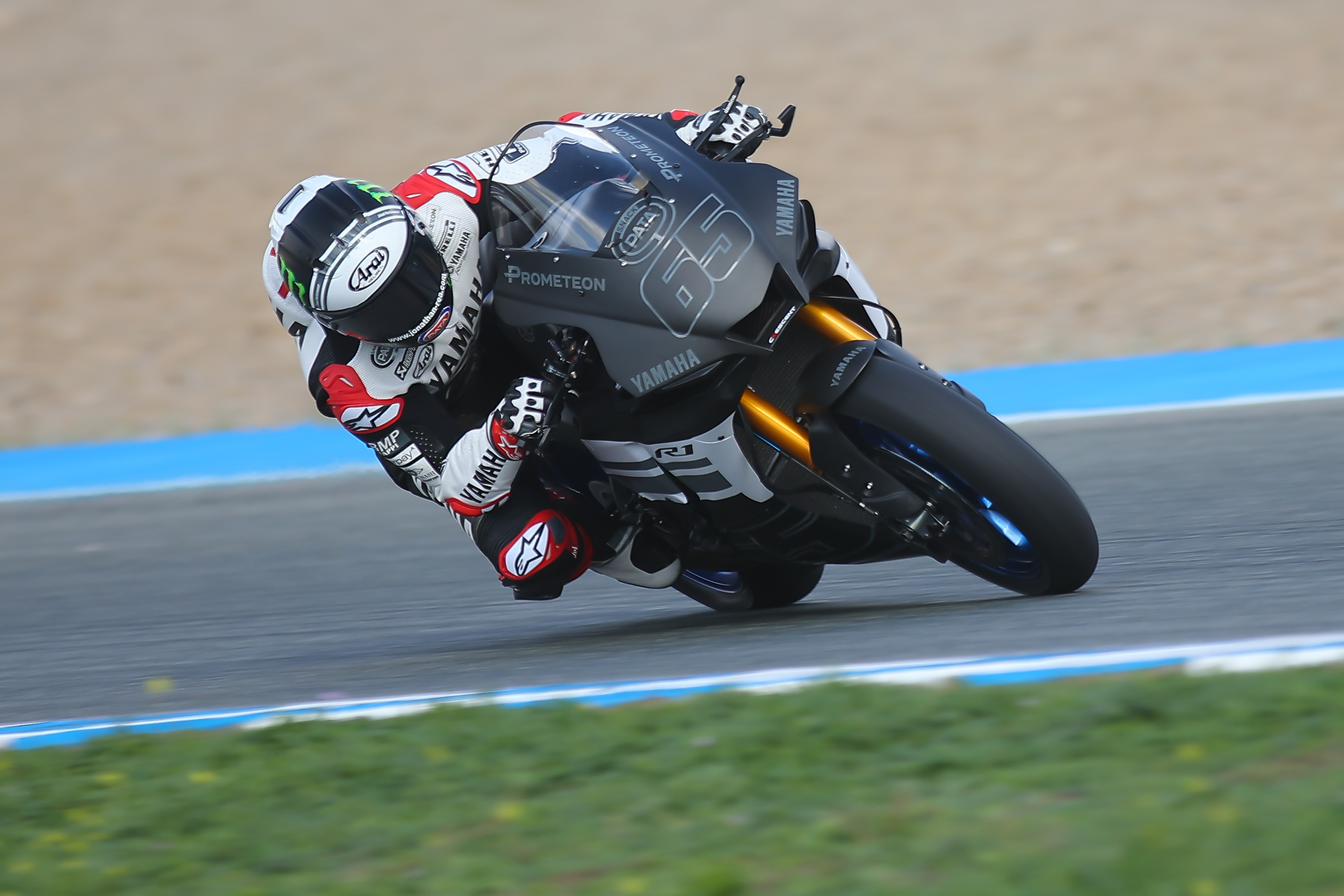 Jonathan Rea Enjoys First R1 Test with Pata Yamaha Prometeon WorldSBK ...
