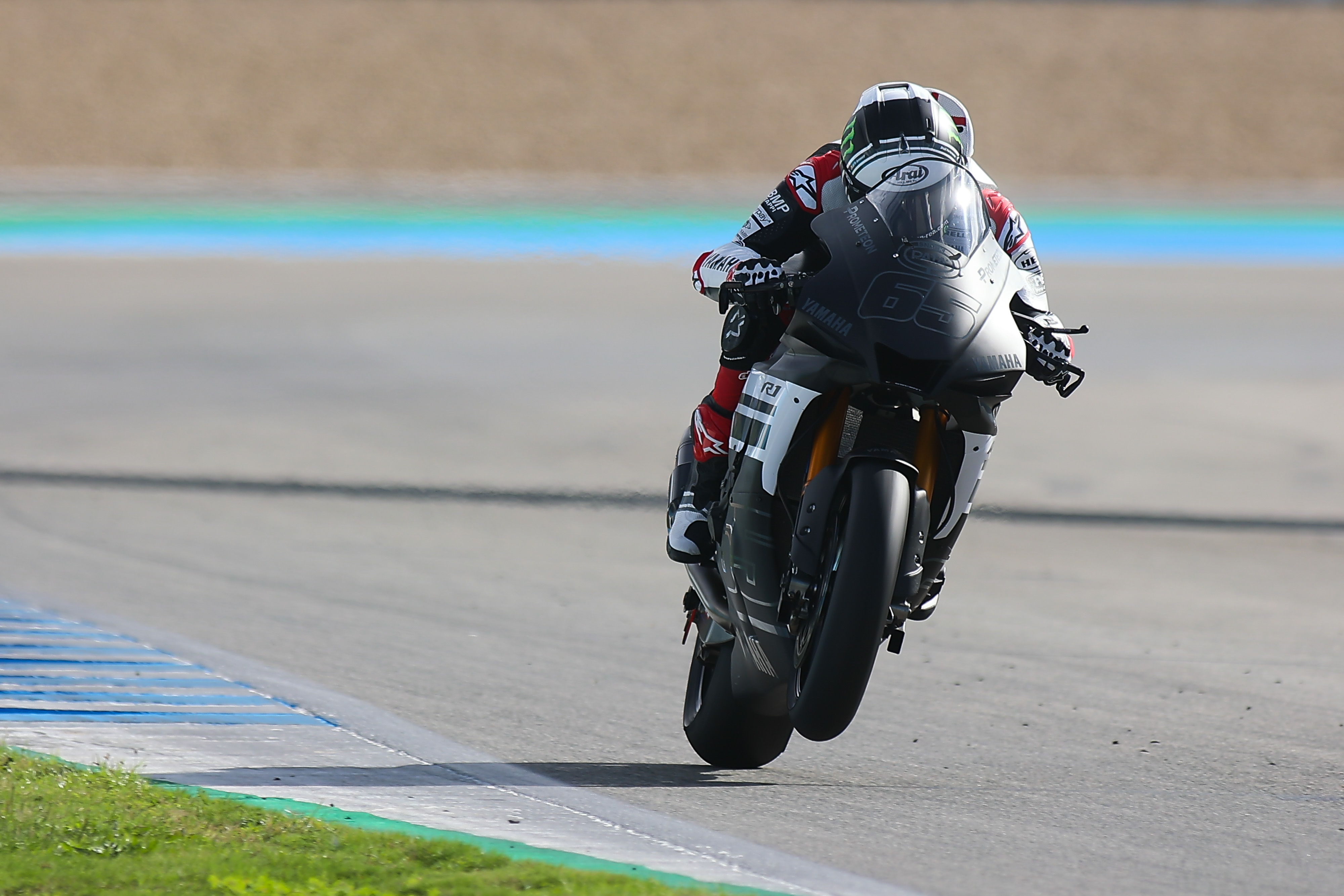 Jonathan Rea Enjoys First R1 Test with Pata Yamaha Prometeon WorldSBK ...