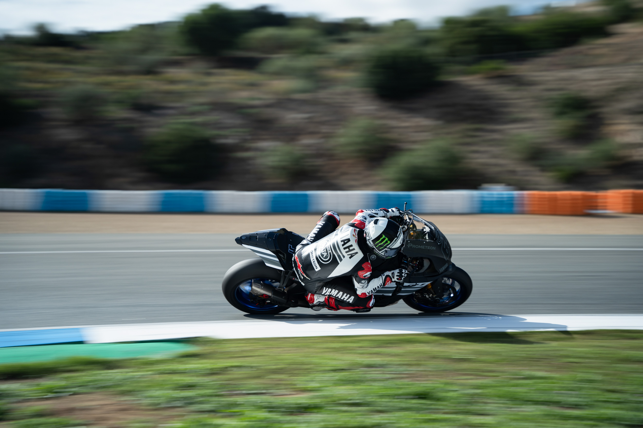 Jonathan Rea Enjoys First R1 Test with Pata Yamaha Prometeon WorldSBK ...