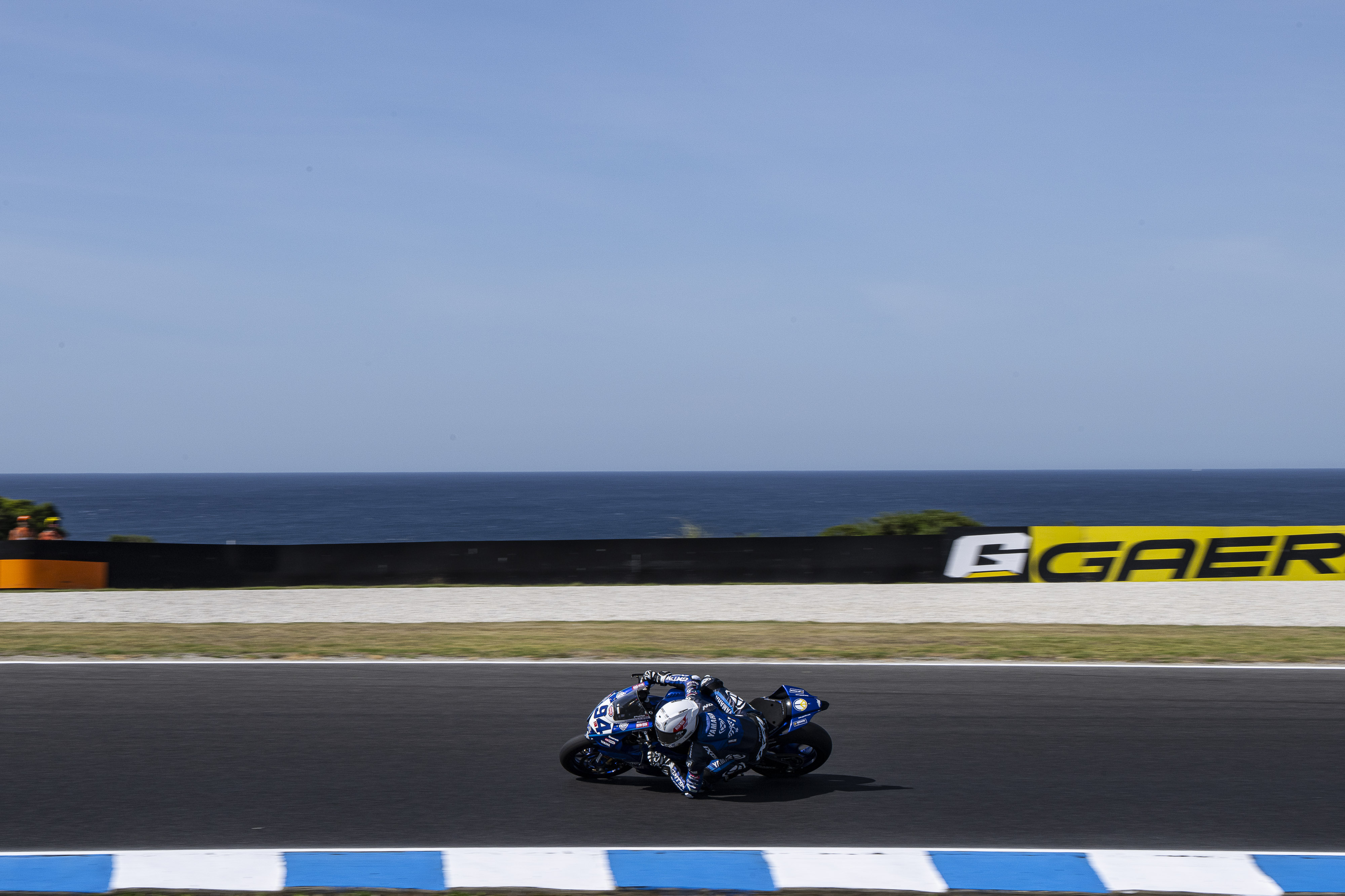 Manzi Secures Superb P2 on Friday at Phillip Island | Yamaha Racing