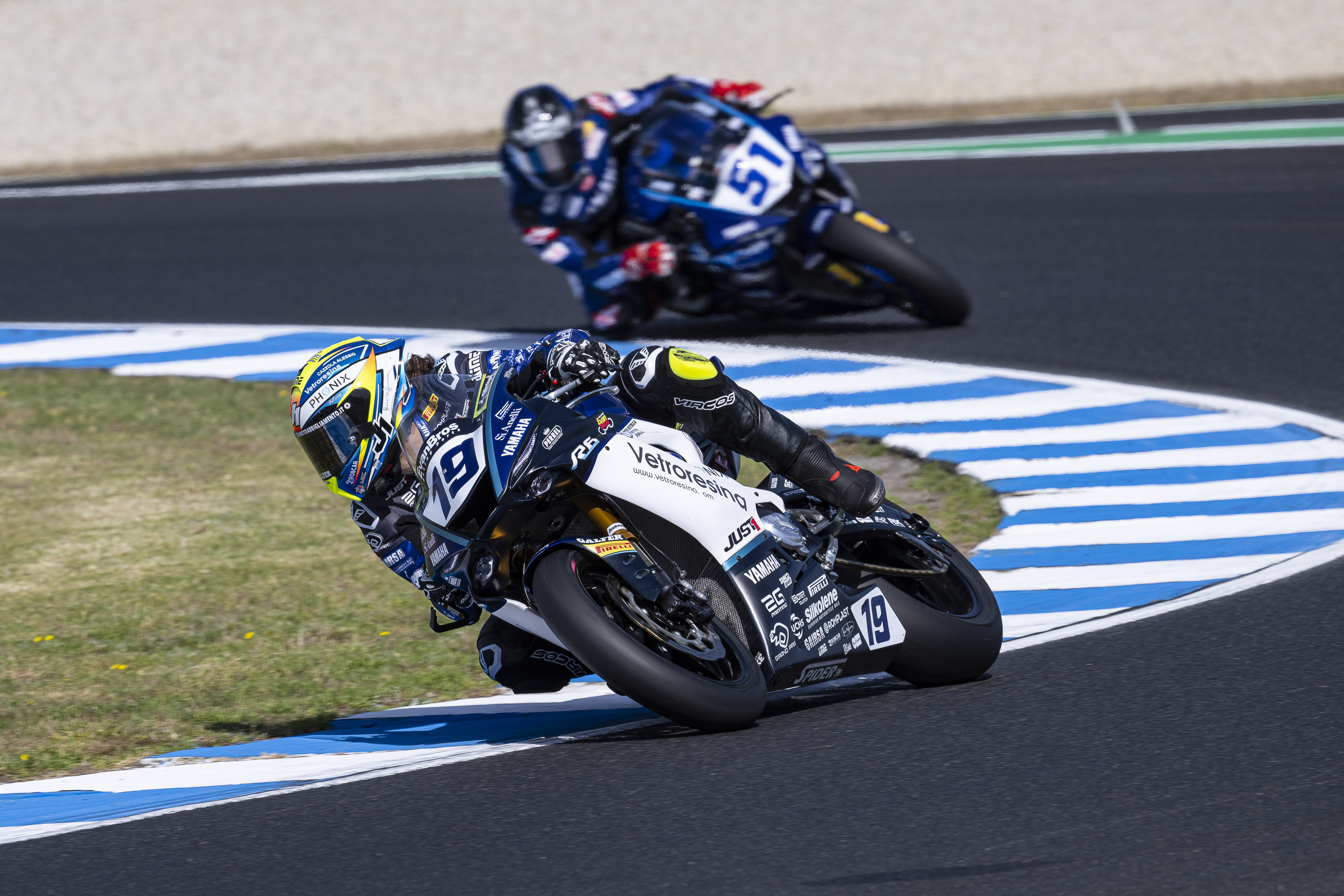 Manzi Secures Superb P2 on Friday at Phillip Island | Yamaha Racing