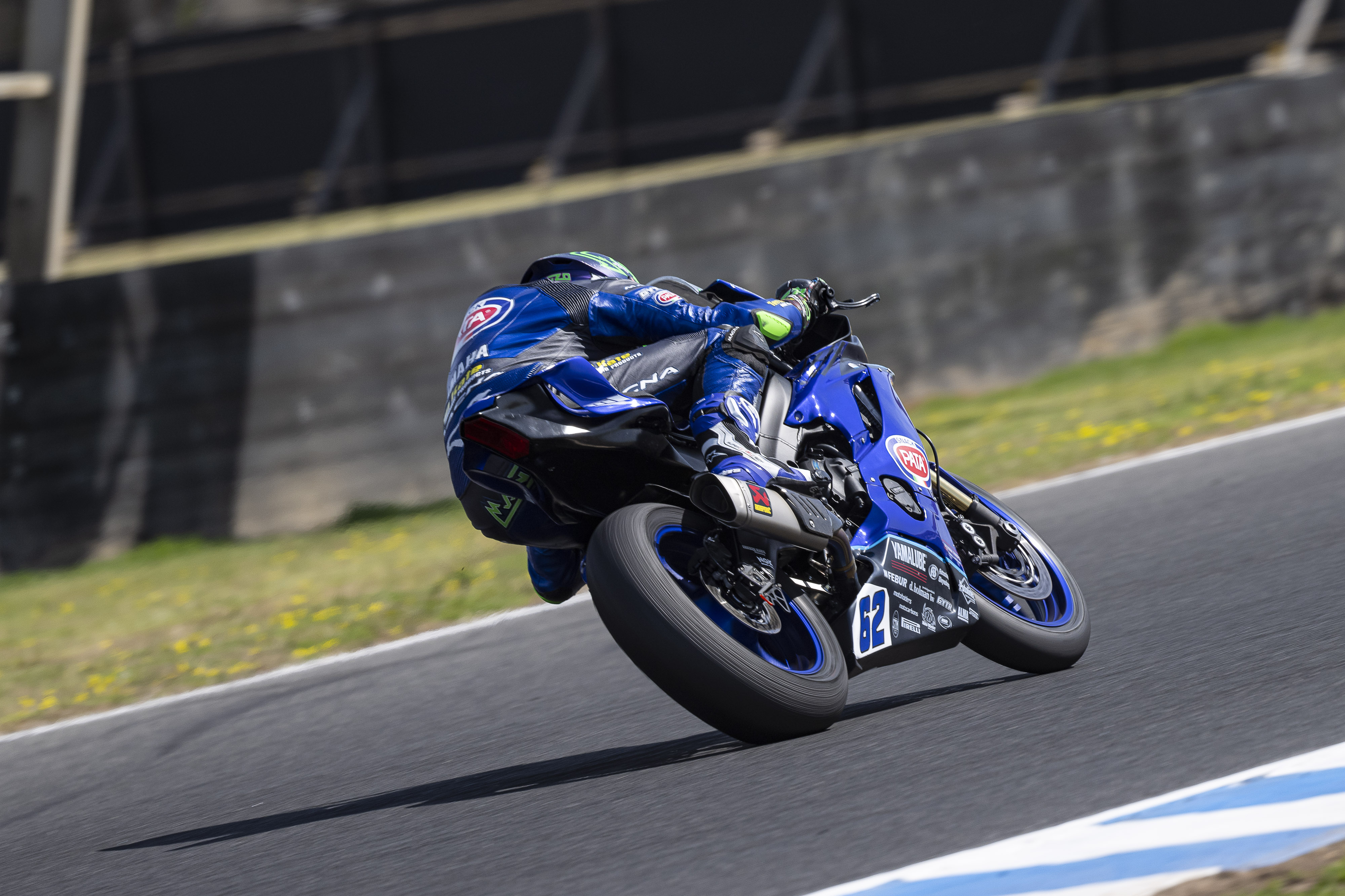 Manzi Secures Superb P2 on Friday at Phillip Island | Yamaha Racing