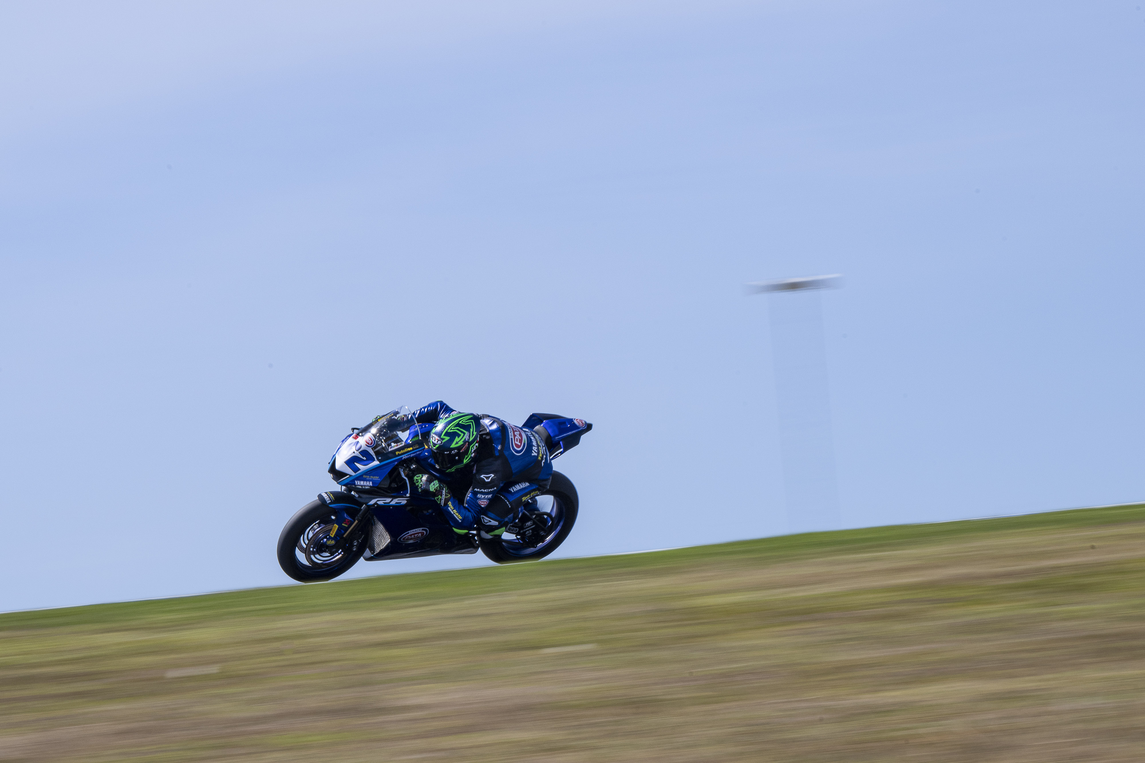 Manzi Secures Superb P2 on Friday at Phillip Island | Yamaha Racing
