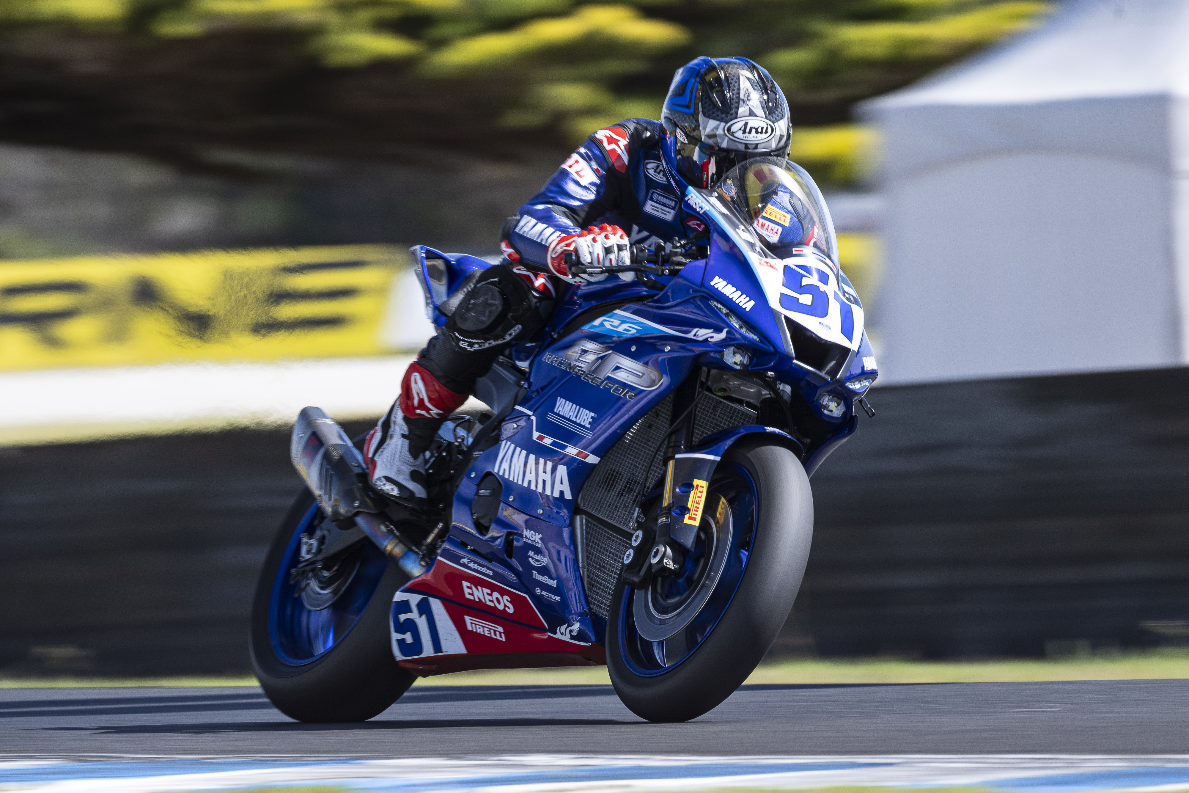 Manzi Secures Superb P2 on Friday at Phillip Island | Yamaha Racing
