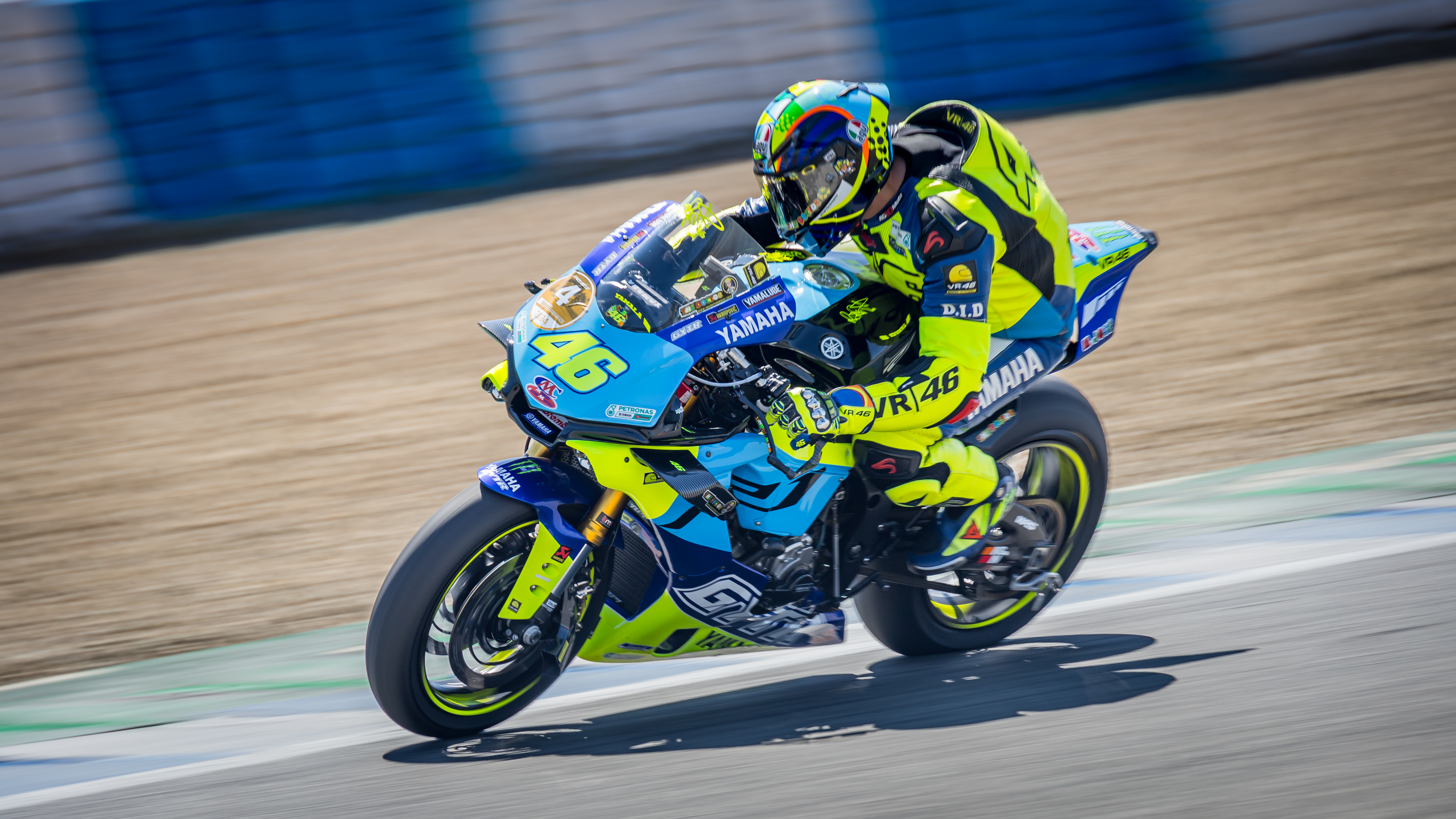 R1M Owners Joined on Track by Valentino Rossi as the Yamaha Racing ...